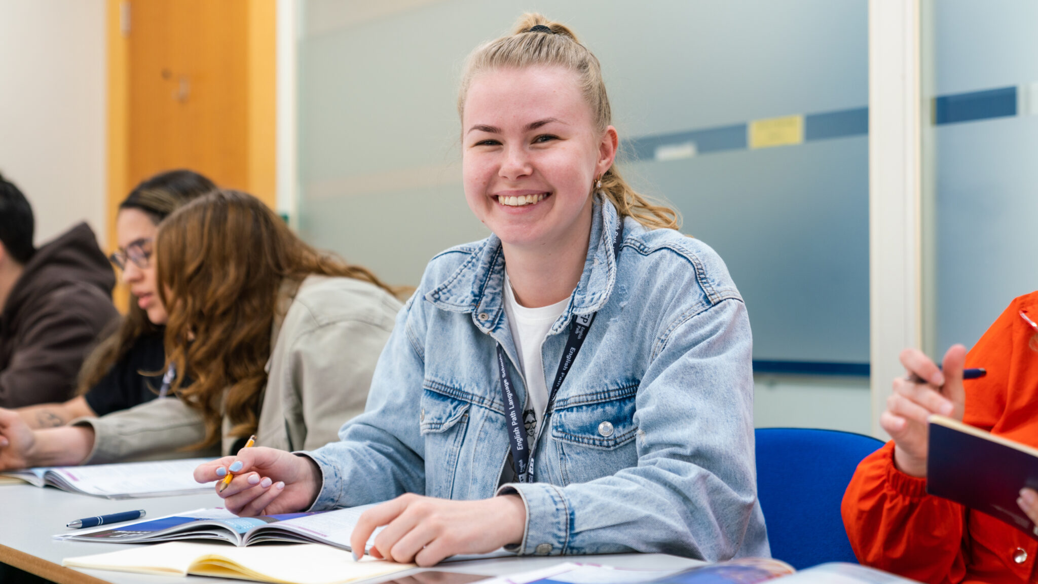 English Path Leeds – Brightdoors Education